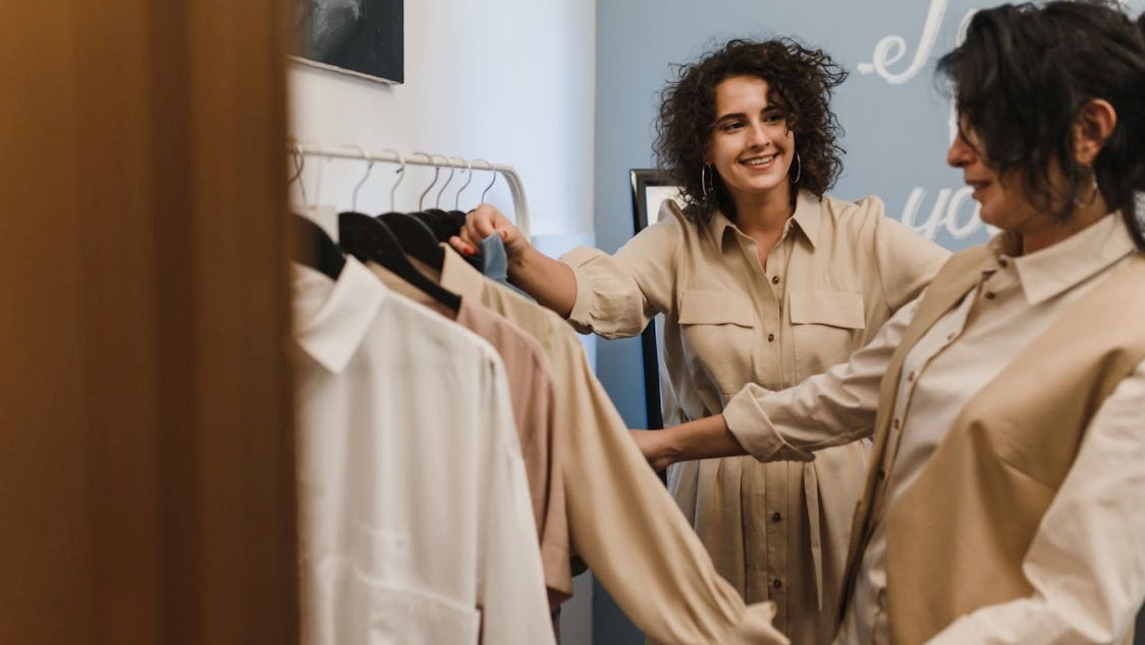 10 Ways To Get More Customers Accordshort